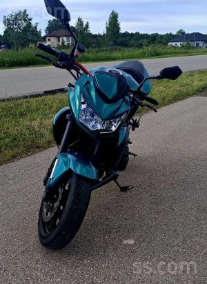 Kawasaki Z750 2012 in Riga, with an engine capacity of 0.75 L and mileage of 0 thousand km for 4700 €, photo 5 on AUTOMOTO.COM.LV