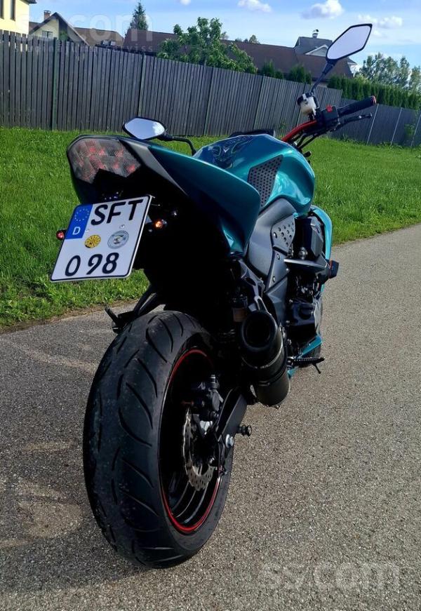 Kawasaki Z750 2012 in Riga, with an engine capacity of 0.75 L and mileage of 0 thousand km for 4700 €, photo 8 on AUTOMOTO.COM.LV