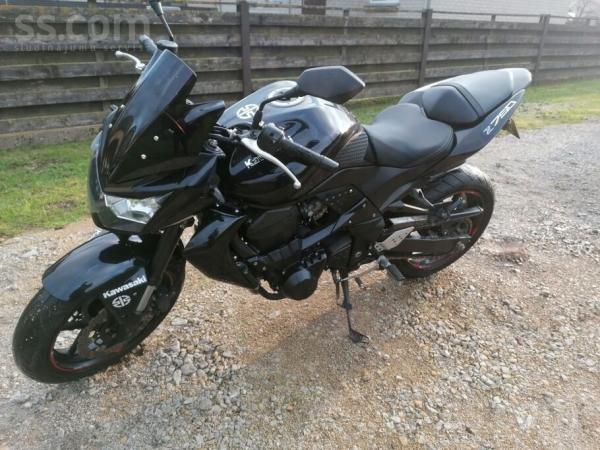 Kawasaki Z750 2013 in Saldus, with an engine capacity of 0.75 L and mileage of 0 thousand km for 3350 €, photo 2 on AUTOMOTO.COM.LV