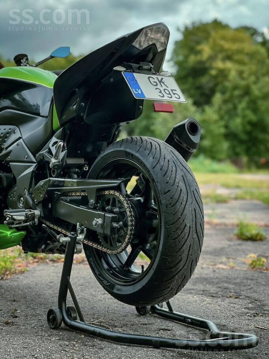 Kawasaki Z750 2013 Ventspils, ar dzinēja tilpumu 0.75 L un nobraukumu 0 tūkst. km par 5000 €, foto 6 vietnē AUTOMOTO.COM.LV