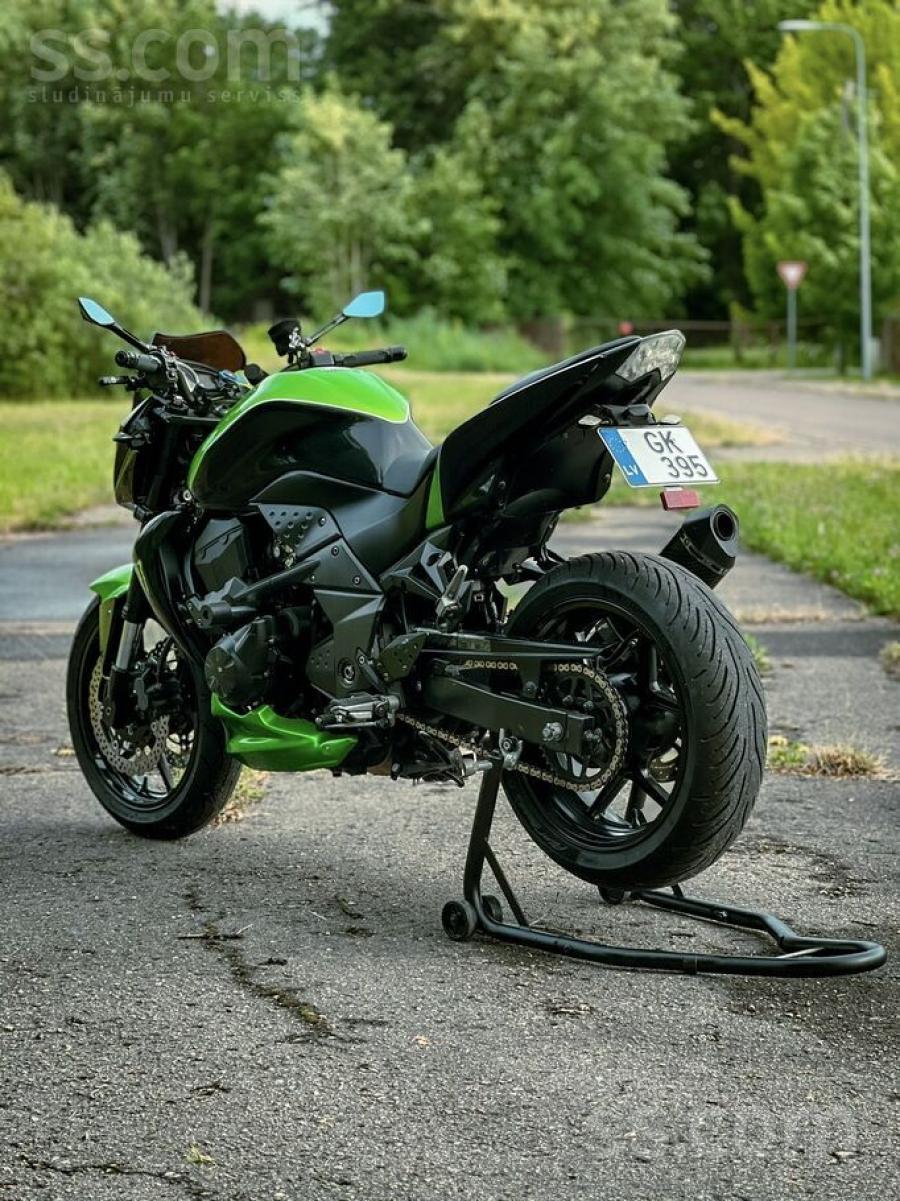 Kawasaki Z750 2013 Ventspils, ar dzinēja tilpumu 0.75 L un nobraukumu 0 tūkst. km par 5000 €, foto 9 vietnē AUTOMOTO.COM.LV