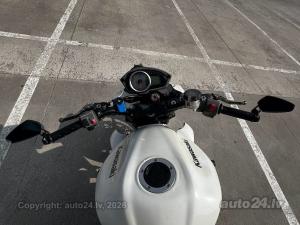 Balts Kawasaki Z750 2007 Tallina, ar dzinēja tilpumu 0.75 L un nobraukumu 51 tūkst. km par 4377 €, foto 9 vietnē AUTOMOTO.COM.LV
