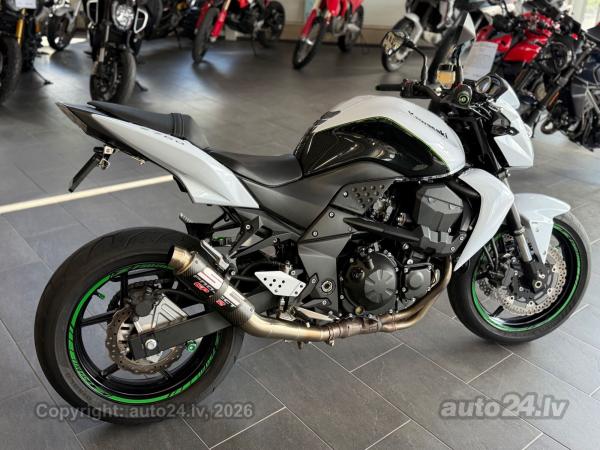 Kawasaki Z750 2010 in Tallinn on AUTOMOTO.COM.LV White Kawasaki Z750 2010 in Tallinn, with an engine capacity of 0.75 L and mileage of 41 thousand km for 4290 €, photo 3 on AUTOMOTO.COM.LV
