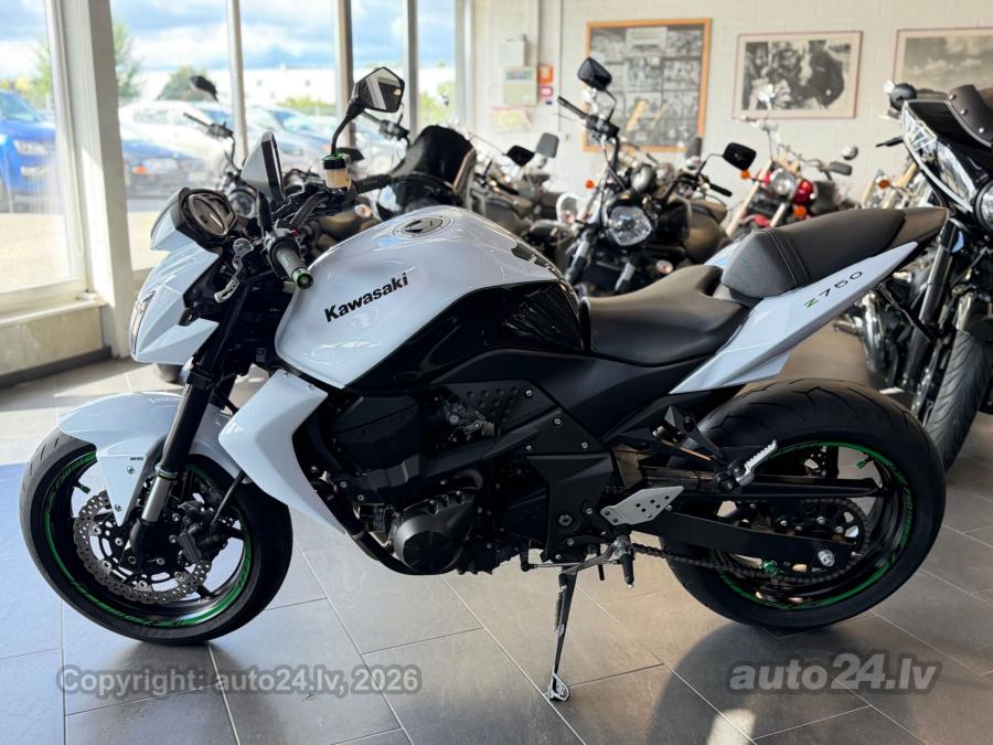 Balts Kawasaki Z750 2010 Tallina, ar dzinēja tilpumu 0.75 L un nobraukumu 41 tūkst. km par 4290 €, foto 13 vietnē AUTOMOTO.COM.LV
