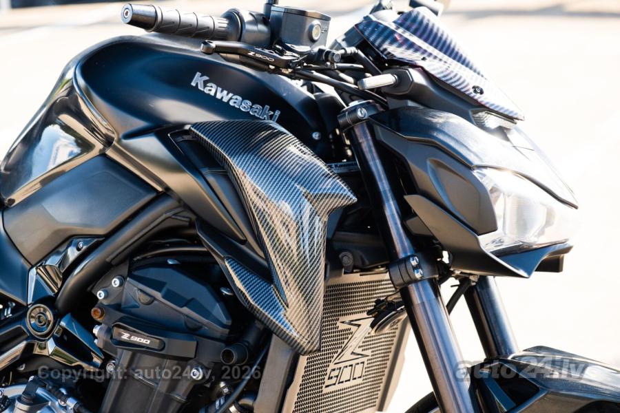 Black Kawasaki Z900 2018 in Tartu, with an engine capacity of 0.95 L and mileage of 33 thousand km for 5649 €, photo 6 on AUTOMOTO.COM.LV