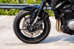 Black Kawasaki Z900 2018 in Tartu, with an engine capacity of 0.95 L and mileage of 33 thousand km for 5649 €, photo 13 on AUTOMOTO.COM.LV