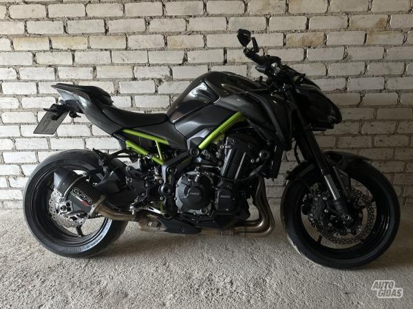 Черный Кавасаки Z900 2018 в Таураге, объемом двигателя 0.95 л и пробегом 38 тыс. км за 6100 €, фото 2 на AUTOMOTO.COM.LV