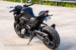 Black Kawasaki Z900 2018 in Tartu, with an engine capacity of 0.95 L and mileage of 33 thousand km for 4999 €, photo 5 on AUTOMOTO.COM.LV