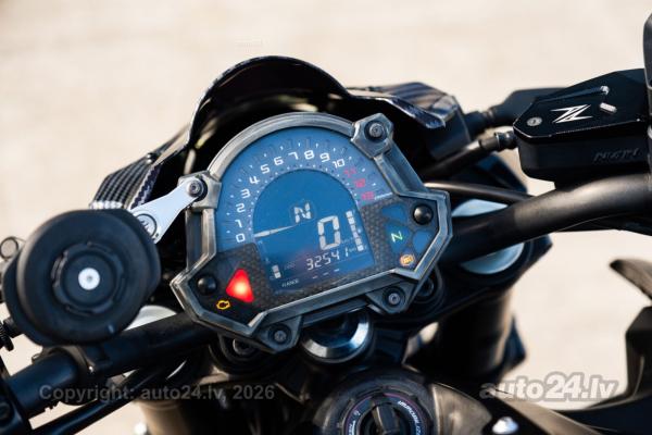 Black Kawasaki Z900 2018 in Tartu, with an engine capacity of 0.95 L and mileage of 33 thousand km for 4999 €, photo 6 on AUTOMOTO.COM.LV