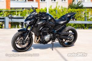 Black Kawasaki Z900 2018 in Tartu, with an engine capacity of 0.95 L and mileage of 33 thousand km for 4999 €, photo 12 on AUTOMOTO.COM.LV