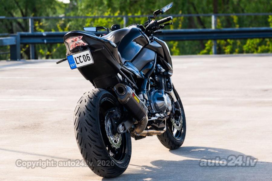 Black Kawasaki Z900 2018 in Tartu, with an engine capacity of 0.95 L and mileage of 33 thousand km for 4999 €, photo 15 on AUTOMOTO.COM.LV
