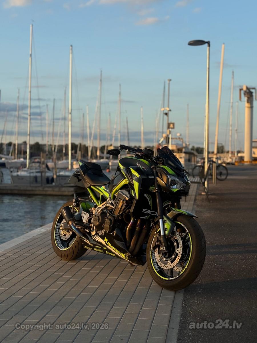 Black Kawasaki Z900 2018 in Parnu, with an engine capacity of 0.95 L and mileage of 18 thousand km for 5890 €, photo 3 on AUTOMOTO.COM.LV