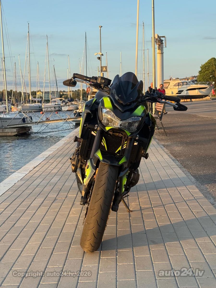 Black Kawasaki Z900 2018 in Parnu, with an engine capacity of 0.95 L and mileage of 18 thousand km for 5890 €, photo 4 on AUTOMOTO.COM.LV
