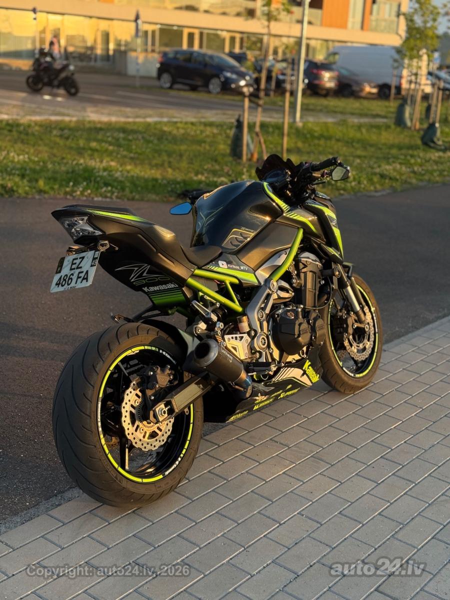 Black Kawasaki Z900 2018 in Parnu, with an engine capacity of 0.95 L and mileage of 18 thousand km for 5890 €, photo 5 on AUTOMOTO.COM.LV