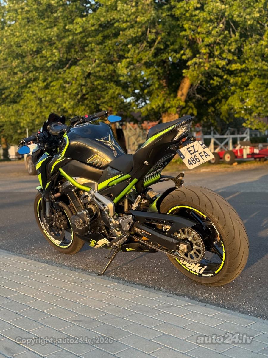 Black Kawasaki Z900 2018 in Parnu, with an engine capacity of 0.95 L and mileage of 18 thousand km for 5890 €, photo 6 on AUTOMOTO.COM.LV