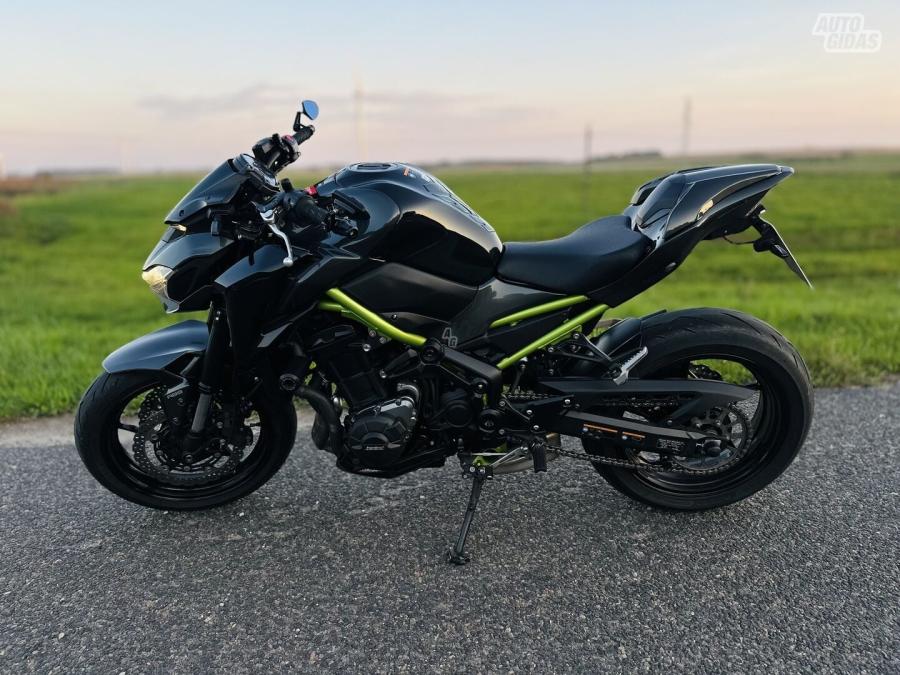 Melns Kawasaki Z900 2018 Tauragė, ar dzinēja tilpumu 0.95 L un nobraukumu 38 tūkst. km par 5600 €, foto 5 vietnē AUTOMOTO.COM.LV
