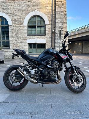 Черный Кавасаки Z900 2020 в Таллин, объемом двигателя 0.95 л и пробегом 9 тыс. км за 7000 €, фото 1 на AUTOMOTO.COM.LV