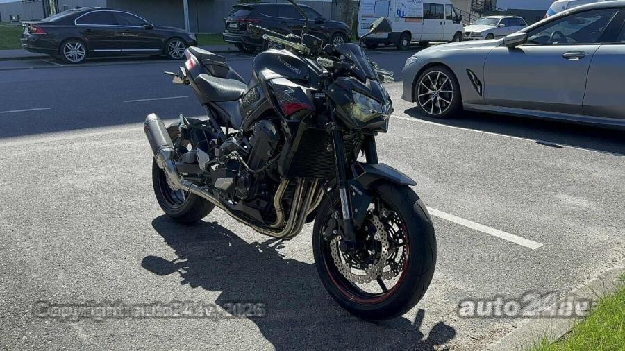 Black Kawasaki Z900 2020 in Tallinn, with an engine capacity of 0.95 L and mileage of 9 thousand km for 6800 €, photo 2 on AUTOMOTO.COM.LV
