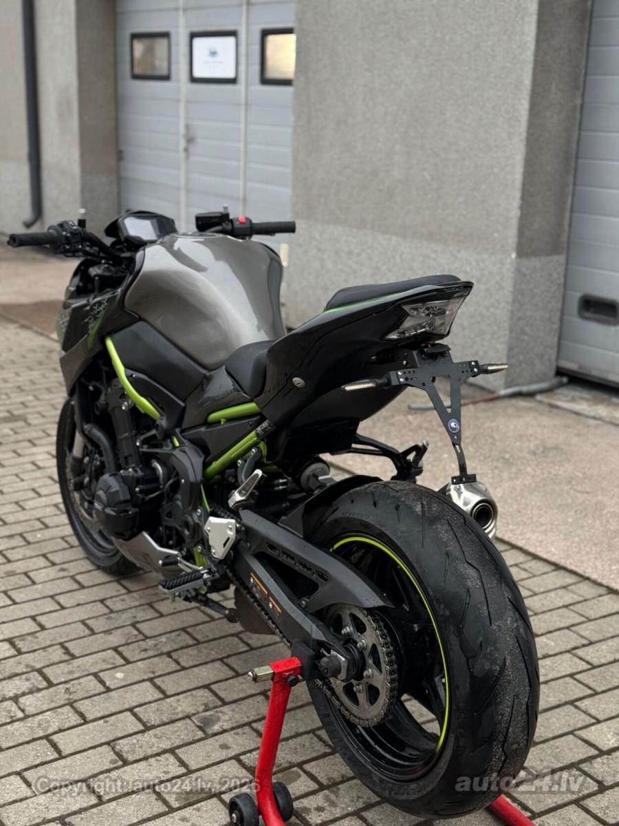 Черный Кавасаки Z900 2020 в Пярну, объемом двигателя 0.80 л и пробегом 25 тыс. км за 6490 €, фото 7 на AUTOMOTO.COM.LV