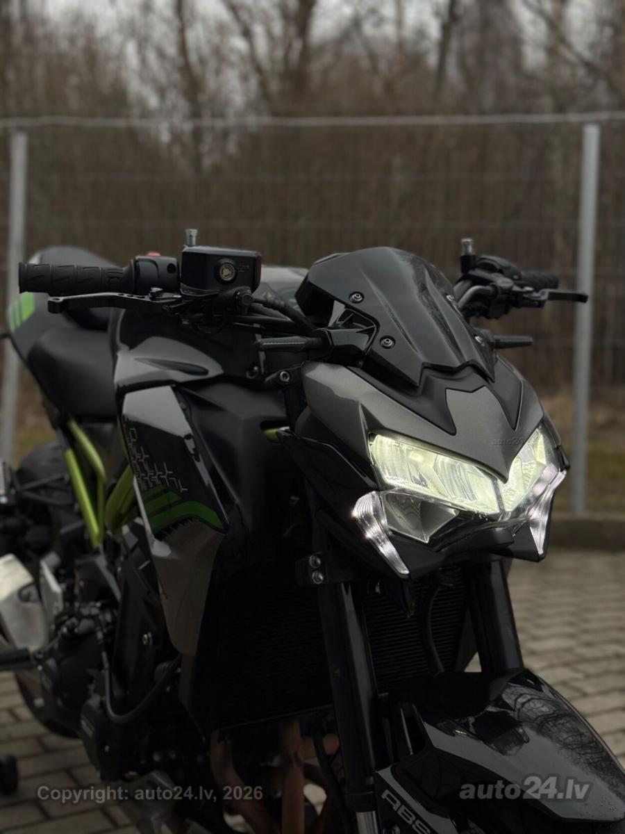 Черный Кавасаки Z900 2020 в Пярну, объемом двигателя 0.80 л и пробегом 25 тыс. км за 6490 €, фото 10 на AUTOMOTO.COM.LV