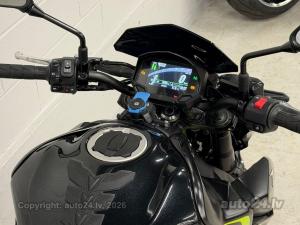 Черный Кавасаки Z900 2022 в Таллин, объемом двигателя 0.95 л и пробегом 18 тыс. км за 6590 €, фото 7 на AUTOMOTO.COM.LV