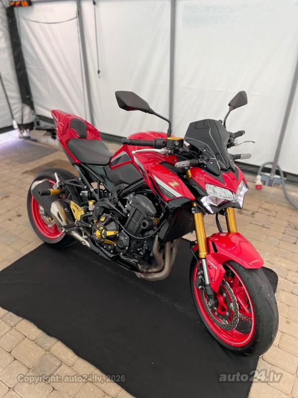Черный Кавасаки Z900 2022 в Сауэ, объемом двигателя 0.95 л и пробегом 8 тыс. км за 8999 €, фото 4 на AUTOMOTO.COM.LV