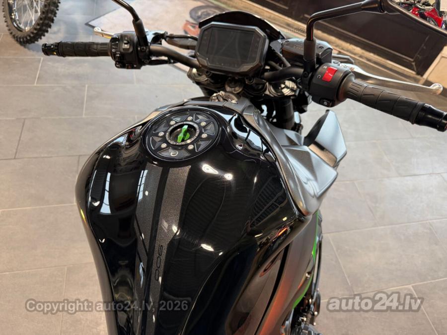 Black Kawasaki Z900 2023 in Tallinn, with an engine capacity of 0.95 L and mileage of 13 thousand km for 7490 €, photo 10 on AUTOMOTO.COM.LV