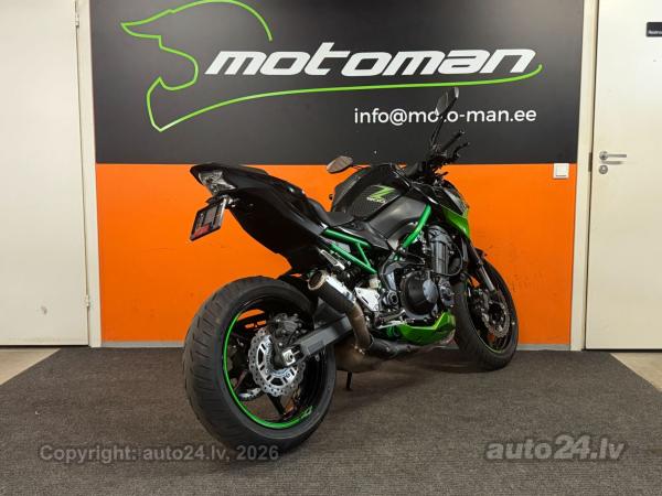 Black Kawasaki Z900 2023 in Tartu, with an engine capacity of 0.95 L and mileage of 20 thousand km for 6490 €, photo 3 on AUTOMOTO.COM.LV