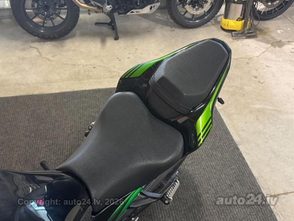 Black Kawasaki Z900 2023 in Tartu, with an engine capacity of 0.95 L and mileage of 20 thousand km for 6490 €, photo 9 on AUTOMOTO.COM.LV
