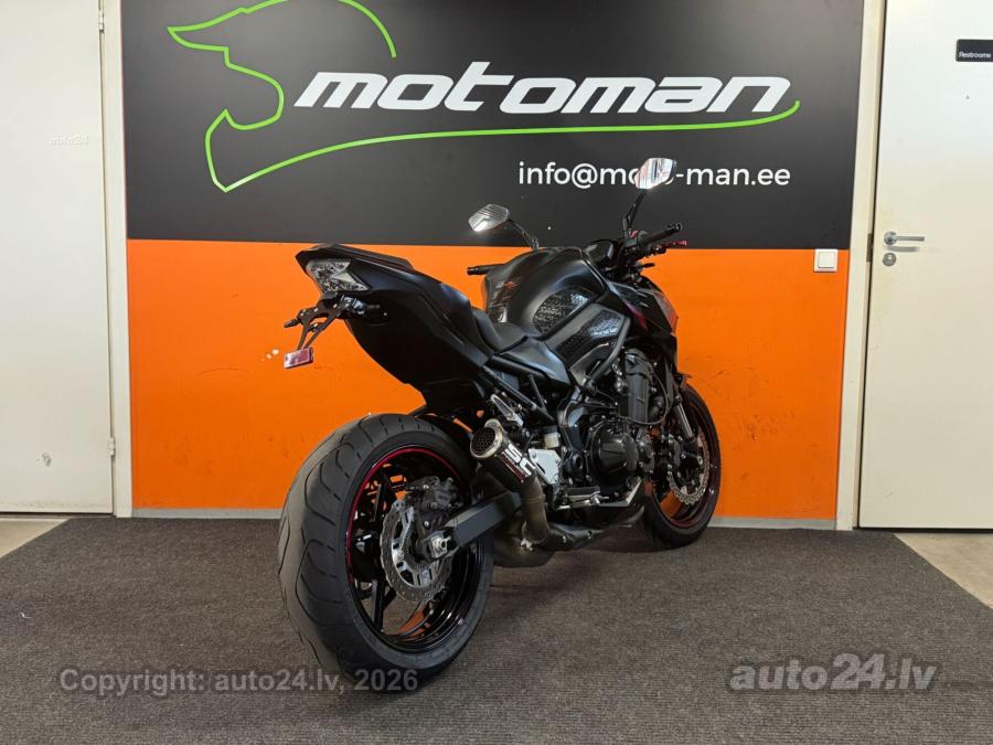 Melns Kawasaki Z900 2023 Tartu, ar dzinēja tilpumu 0.95 L un nobraukumu 15 tūkst. km par 6790 €, foto 4 vietnē AUTOMOTO.COM.LV