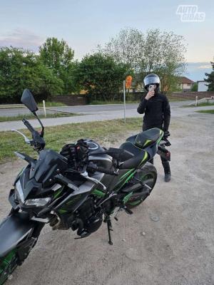 Black Kawasaki Z900 2023 in Kaunas, with an engine capacity of 0.95 L and mileage of 18 thousand km for 6999 €, photo 3 on AUTOMOTO.COM.LV