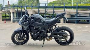 Черный Кавасаки Z900 2024 в Тарту, объемом двигателя 0.95 л и пробегом 7 тыс. км за 8200 €, фото 3 на AUTOMOTO.COM.LV