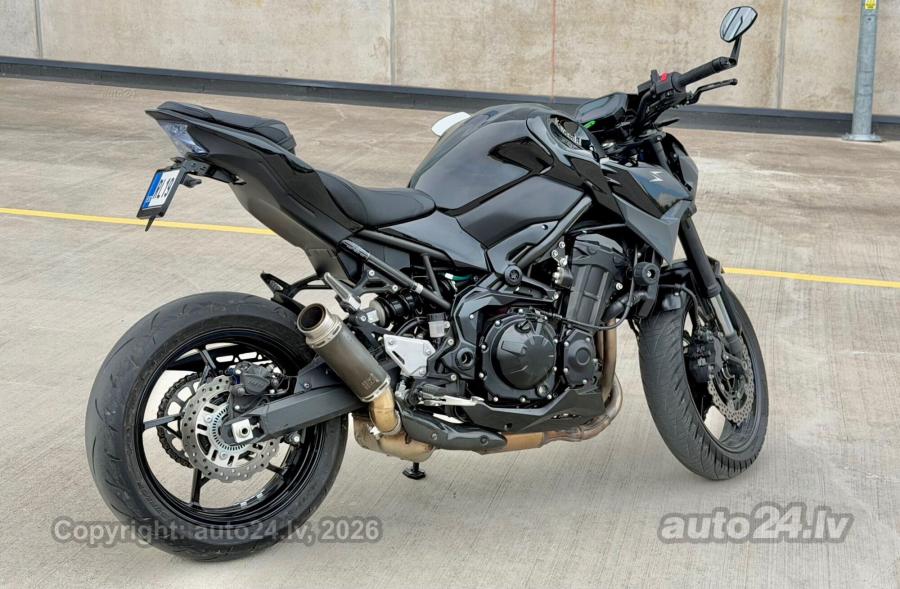 Черный Кавасаки Z900 2024 в Тарту, объемом двигателя 0.95 л и пробегом 7 тыс. км за 8200 €, фото 5 на AUTOMOTO.COM.LV