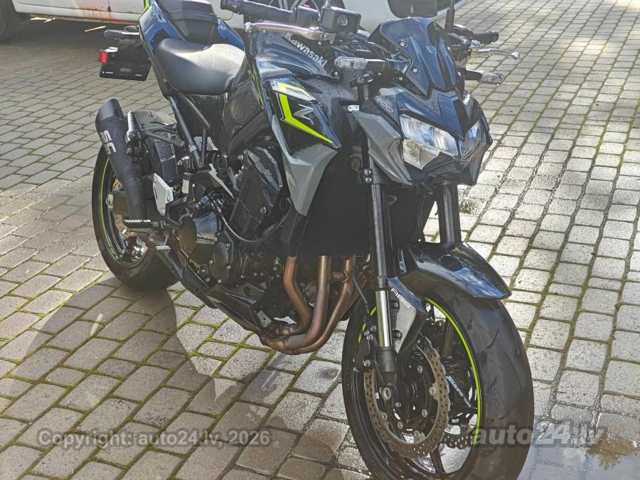 Melns Kawasaki Z900 2024 Tallina, ar dzinēja tilpumu 0.95 L un nobraukumu 7 tūkst. km par 9500 €, foto 3 vietnē AUTOMOTO.COM.LV