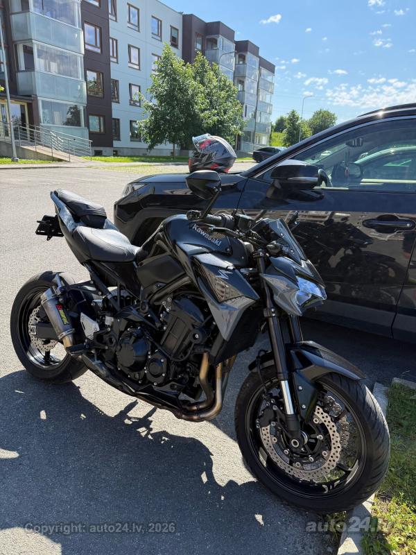 Kawasaki Z900 2024 in Tallinn on AUTOMOTO.COM.LV Black Kawasaki Z900 2024 in Tallinn, with an engine capacity of 0.90 L and mileage of 7 thousand km for 8996 €, photo 1 on AUTOMOTO.COM.LV