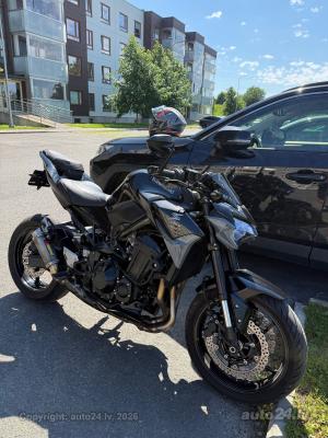 Black Kawasaki Z900 2024 in Tallinn, with an engine capacity of 0.90 L and mileage of 7 thousand km for 8996 €, photo 1 on AUTOMOTO.COM.LV