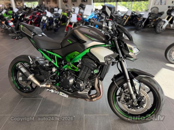Черный Кавасаки Z900 2025 в Таллин, объемом двигателя 0.95 л и пробегом 5 тыс. км за 9290 €, фото 1 на AUTOMOTO.COM.LV