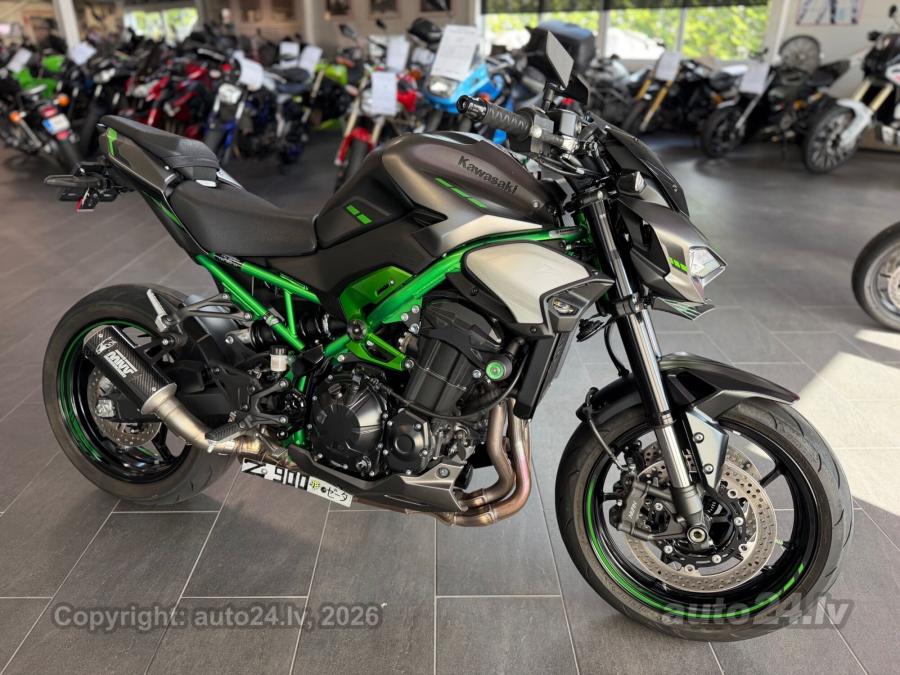 Черный Кавасаки Z900 2025 в Таллин, объемом двигателя 0.95 л и пробегом 5 тыс. км за 9290 €, фото 1 на AUTOMOTO.COM.LV
