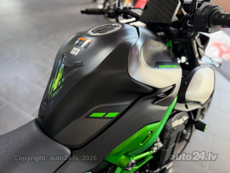 Черный Кавасаки Z900 2025 в Таллин, объемом двигателя 0.95 л и пробегом 5 тыс. км за 9290 €, фото 7 на AUTOMOTO.COM.LV