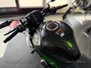 Черный Кавасаки Z900 2025 в Таллин, объемом двигателя 0.95 л и пробегом 5 тыс. км за 9290 €, фото 18 на AUTOMOTO.COM.LV