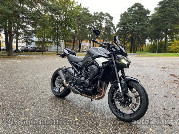 Melns Kawasaki Z900 2026 Tallina, ar dzinēja tilpumu 0.95 L un nobraukumu 5 tūkst. km par 8900 €, foto 4 vietnē AUTOMOTO.COM.LV
