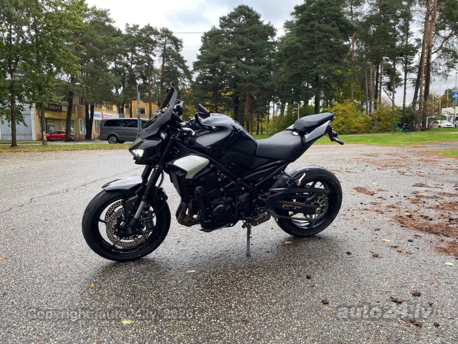 Melns Kawasaki Z900 2026 Tallina, ar dzinēja tilpumu 0.95 L un nobraukumu 5 tūkst. km par 8900 €, foto 14 vietnē AUTOMOTO.COM.LV