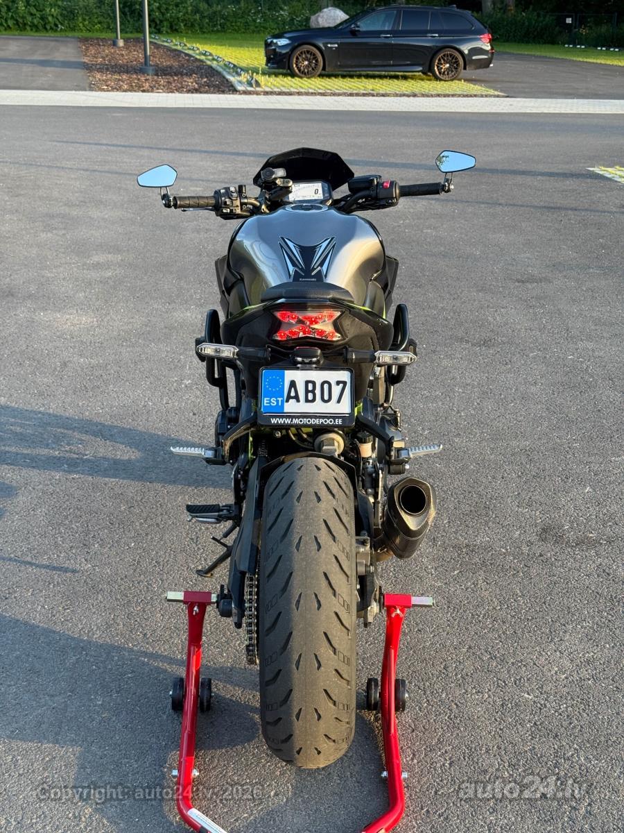 Зеленый Кавасаки Z900 2020 в Таллин, объемом двигателя 0.95 л и пробегом 37 тыс. км за 7000 €, фото 3 на AUTOMOTO.COM.LV