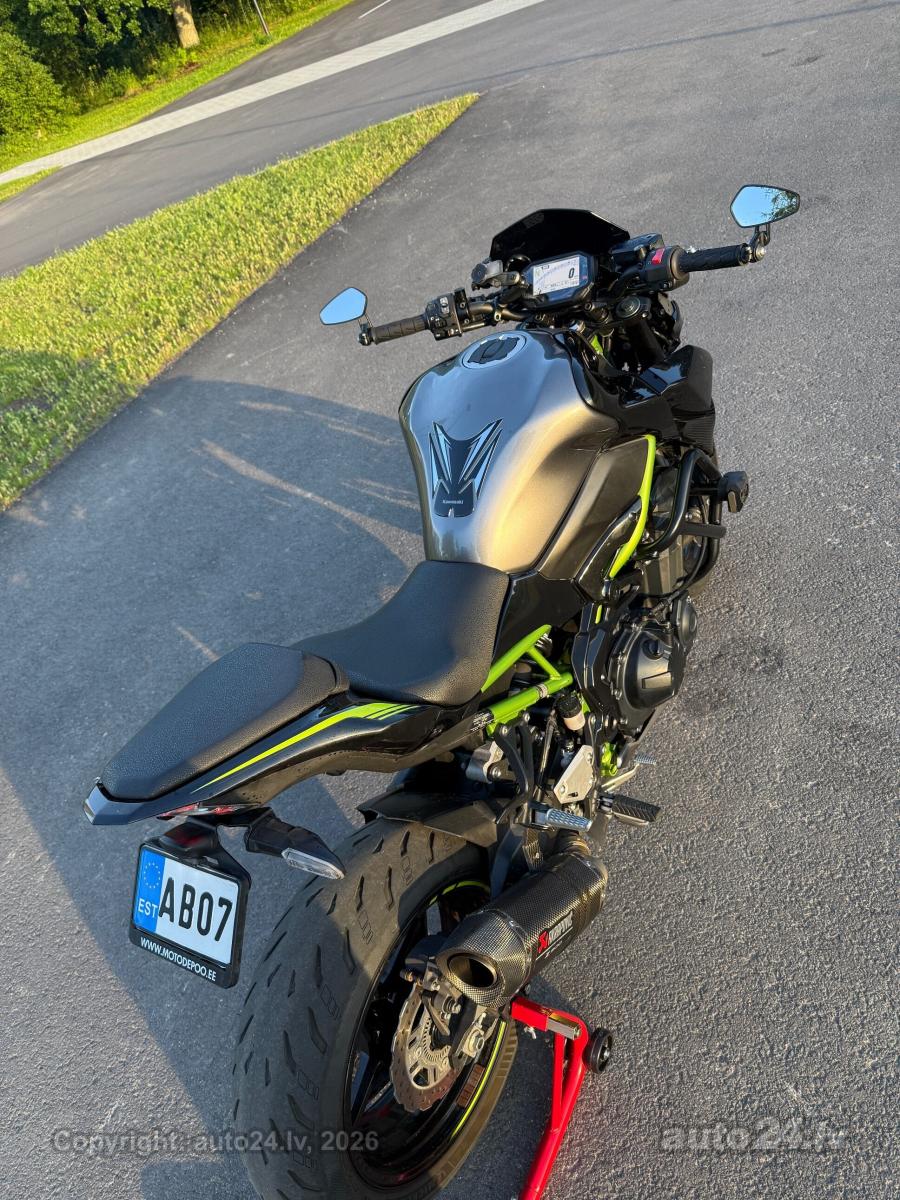 Зеленый Кавасаки Z900 2020 в Таллин, объемом двигателя 0.95 л и пробегом 37 тыс. км за 7000 €, фото 6 на AUTOMOTO.COM.LV