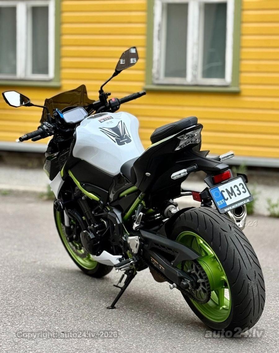 Зеленый Кавасаки Z900 2021 в Таллин, объемом двигателя 0.95 л и пробегом 14 тыс. км за 6999 €, фото 4 на AUTOMOTO.COM.LV