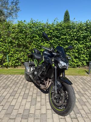 Zaļš Kawasaki Z900 2022 Tartu, ar dzinēja tilpumu 0.95 L un nobraukumu 4 tūkst. km par 7490 €, foto 4 vietnē AUTOMOTO.COM.LV