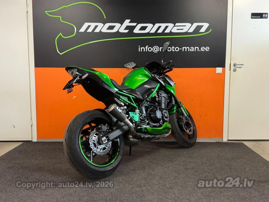 Green Kawasaki Z900 2022 in Tartu, with an engine capacity of 0.95 L and mileage of 10 thousand km for 6490 €, photo 4 on AUTOMOTO.COM.LV
