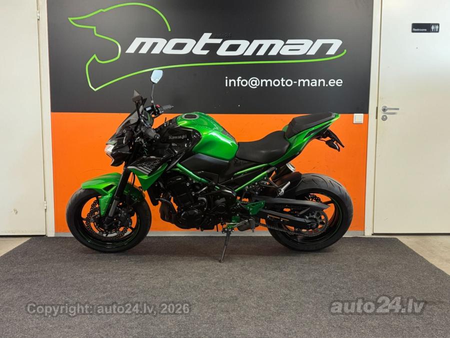 Green Kawasaki Z900 2022 in Tartu, with an engine capacity of 0.95 L and mileage of 10 thousand km for 6490 €, photo 6 on AUTOMOTO.COM.LV