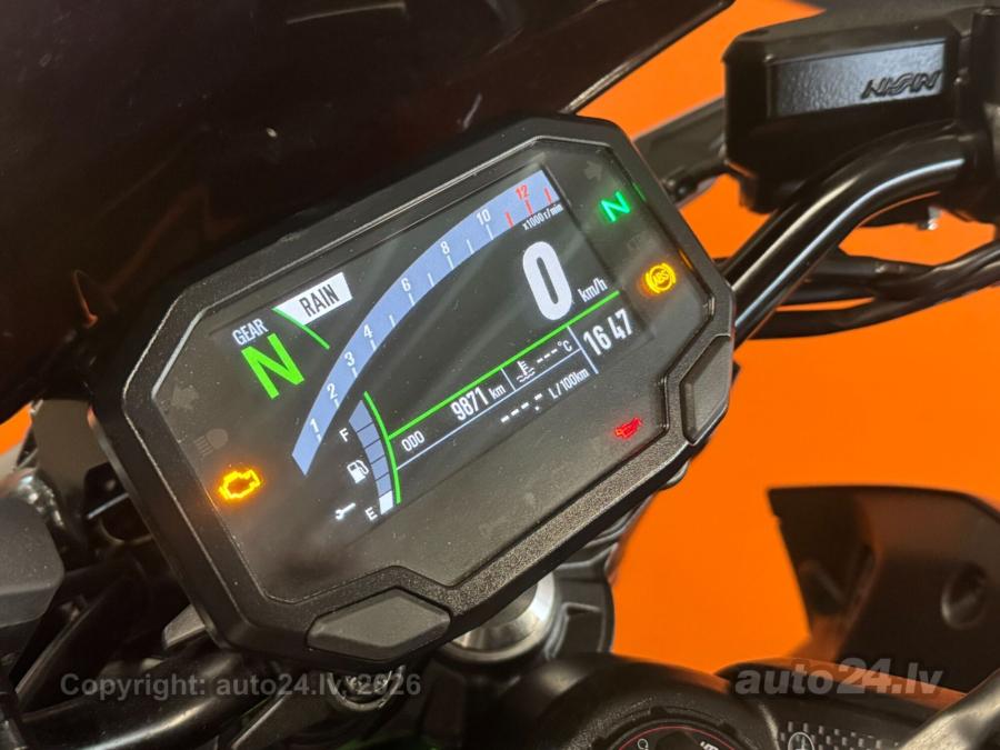 Green Kawasaki Z900 2022 in Tartu, with an engine capacity of 0.95 L and mileage of 10 thousand km for 6490 €, photo 9 on AUTOMOTO.COM.LV