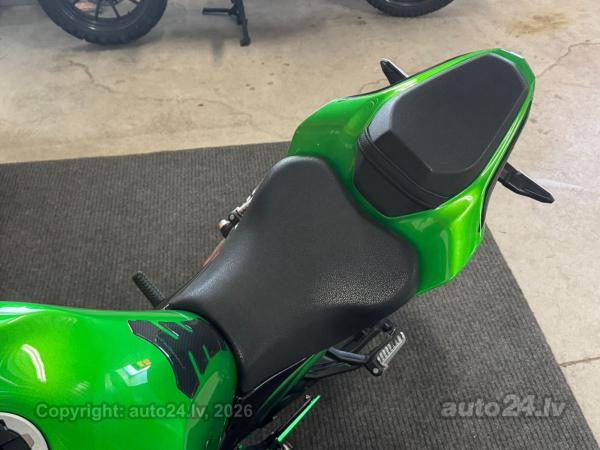 Green Kawasaki Z900 2022 in Tartu, with an engine capacity of 0.95 L and mileage of 10 thousand km for 6490 €, photo 9 on AUTOMOTO.COM.LV